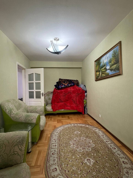 Срочно!!! Продам Ц-6 2/4/4 кирпич комнаты разд