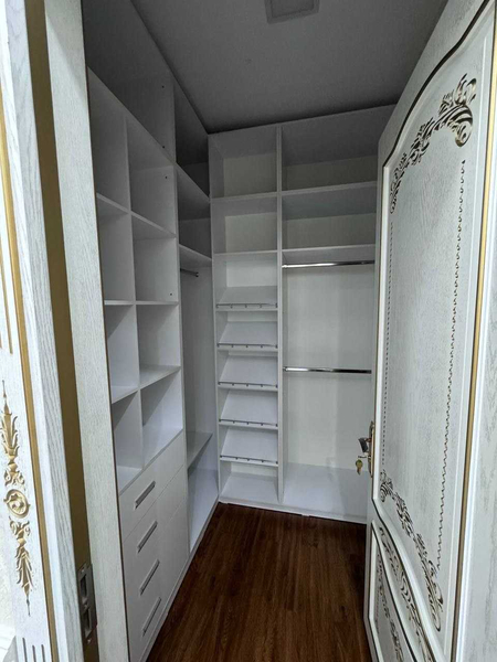 Продаётся 4х комн Габус квартира Басри Баба Ц2 Алайский 176 м2, (7144)