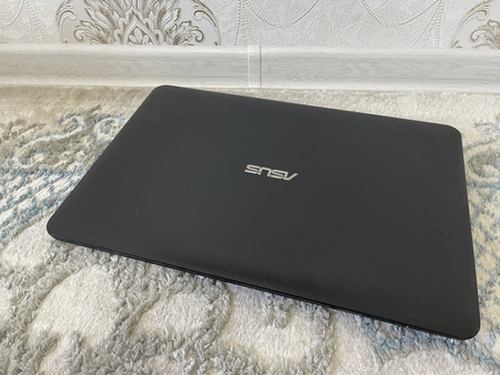 Продам ноутбук Asus X554L