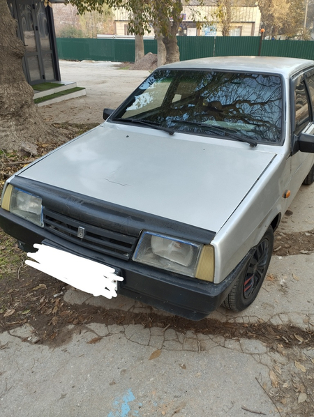 Lada21099 sotiladi