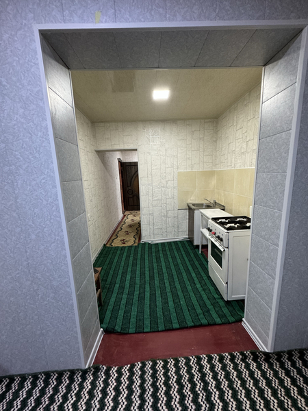 Srochno Uy sotiladi 2 xona 2 etaj 56 kvadrat