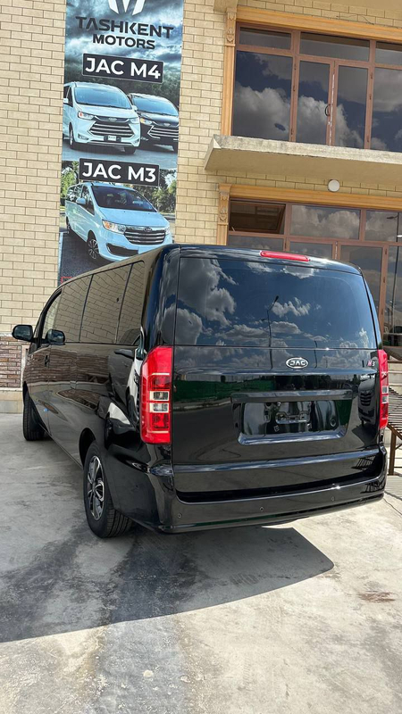 Jac M3 1 yil kofalatiga ega
