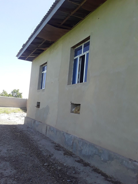 Uchastka sotiladi