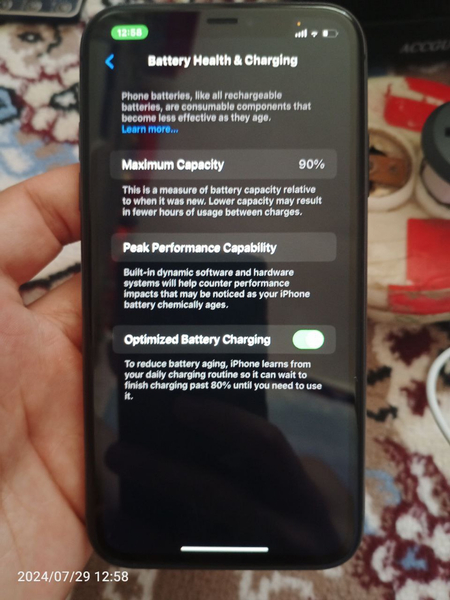 iphone 11 qora 90/64