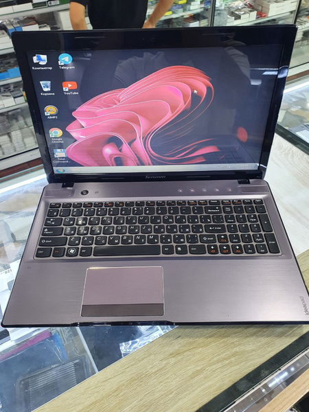 Ноутбук Lenovo ideapad Z570