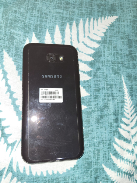 Samsung A7 2017     1200 000 сум