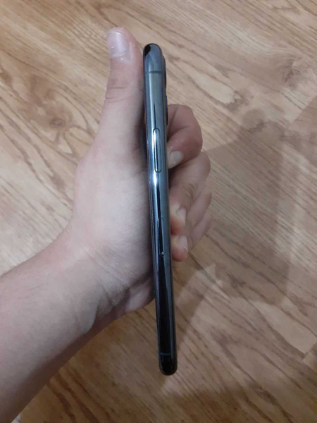 IPhone 11 pro SOTILADI