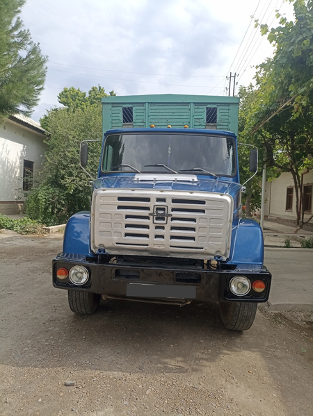 Зил4331 сотилади.