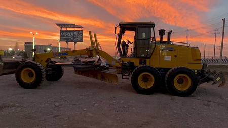 XCMG Автогрейдер 180 талик2022 йил Сотилади