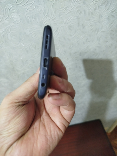 Продам срочно Redmi 9