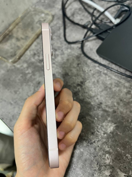 Iphone 13  в отличном состоянии