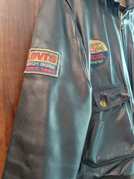 Винтаж кожаная куртка от LEVI'S original