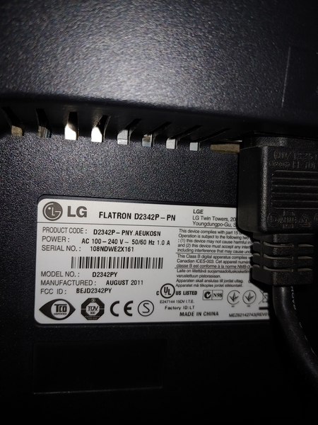 Монитор LG Flatron 3D D2342P