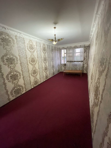 Chilonzor 20 kvartalda kvartira bor bolalarga bezxazayka bezmakler
