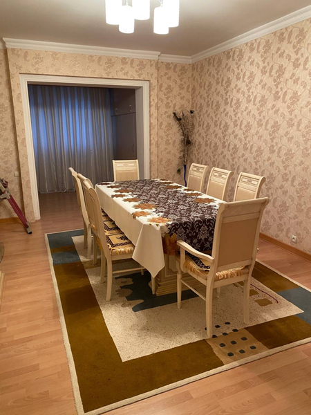 Срочно продается Ор-р: напротив 