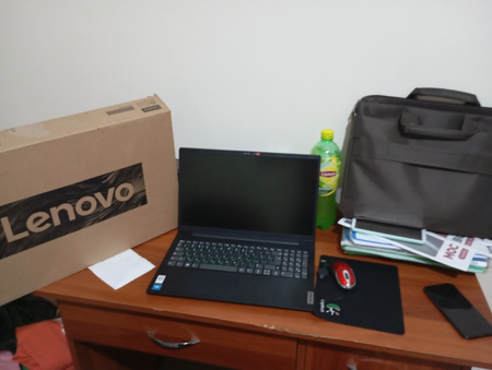 Lenovo notebook sotiladi
