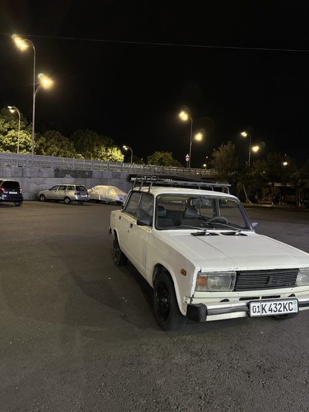 Vaz 2105 sotiladi holati yaxshi