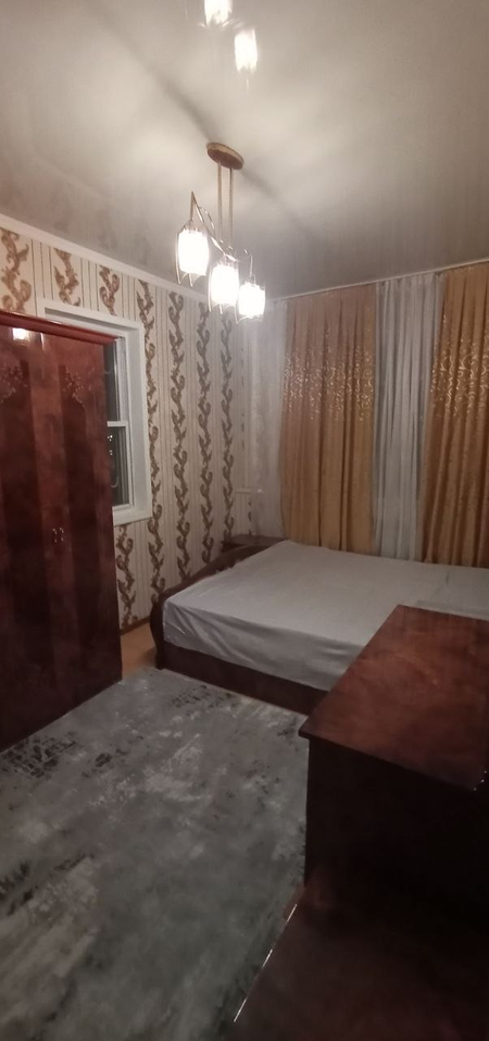 Ц1 д-33 напротив гост.цы Тата. 2/9/9 краткосрочно на 1 или 2 месяца.