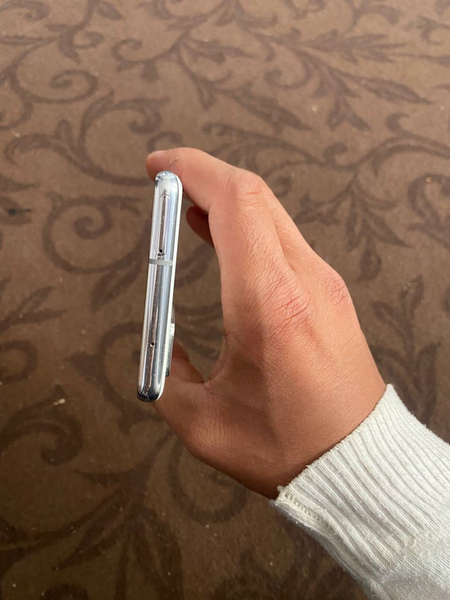 Samsung S20 Fe sotiladi