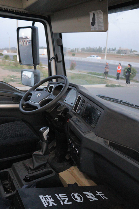 SHACMAN L3000 9m фургон. Аксия нархда харид килишингиз мумкин.