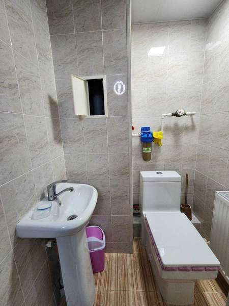 2 хоналик 4 этаж крытый рынок, стадион