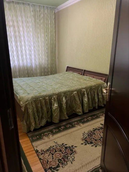 Яккасарай 3/4/4 Кирпичный дом  разд.комнаты  неторцевая  балкон  2×6