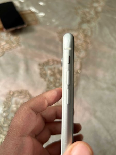 Iphone xr в идеальном состоянии