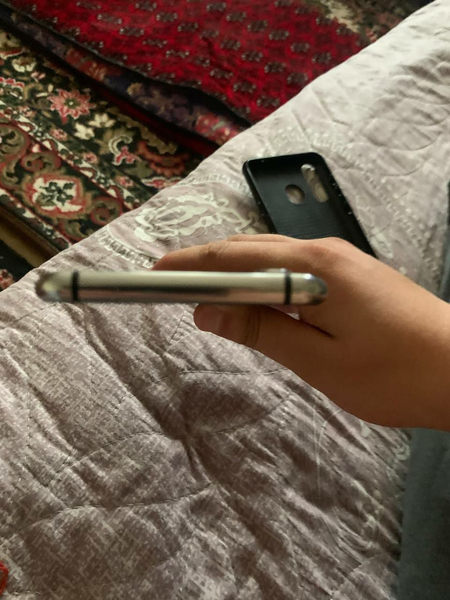 Samsung a 9 pro sotiladi