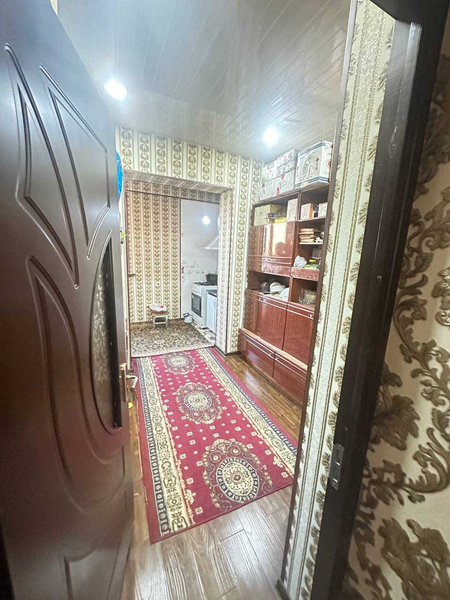 4 хонали Берунийда 8- каватда срочно сотилади, майдони 105 м2, панель