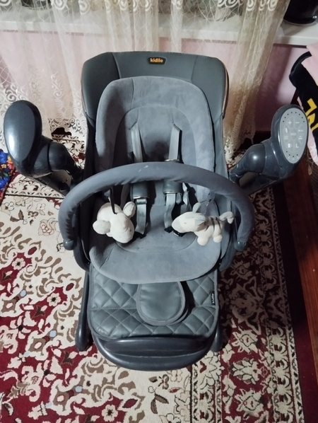 Детский стульчик для кормления  Kidilo
