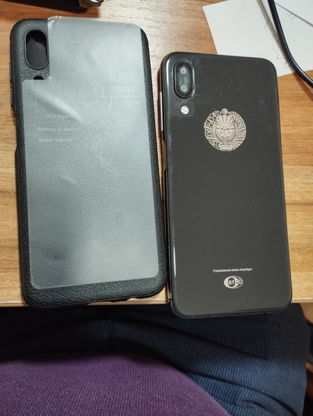 Смартфон IDEVICE