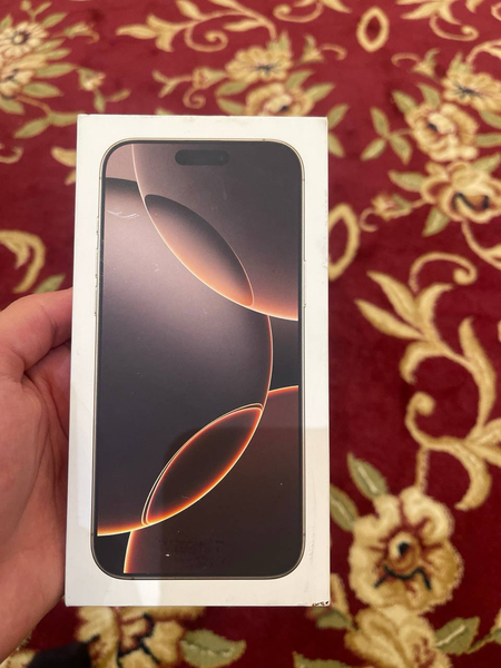 I phone 16 pro max 256 Desert