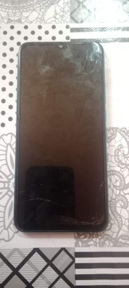 Redmi 9 kafolat 15 kun faqat steklo singan ekran toza karopka dakment
