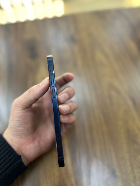 Iphone 12 64 GB sotiladi