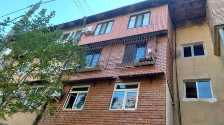 3 хонали квартира сотилади. Мебель ва техникаси билан бирга.