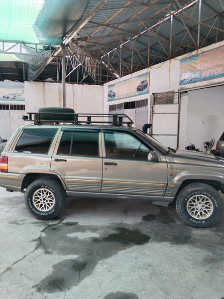 Продам Jeep grand Cherokee 1995 года