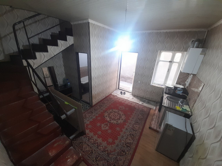 1xona katej uy sotiladi Yashnabod Tumani aju unversitet oldida