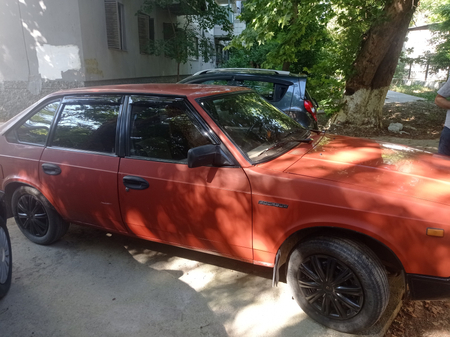 Автомобиль москвич 2141