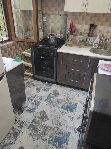 V4162 2/2/4 Чиланзар 3кв Ор.р: улица Мукумий 45м2 Средний ремонт