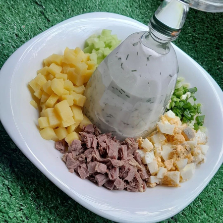 Вкусные салаты и горячие блюда на каждый день