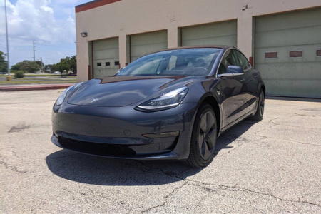 Skidka !Tesla Model 3