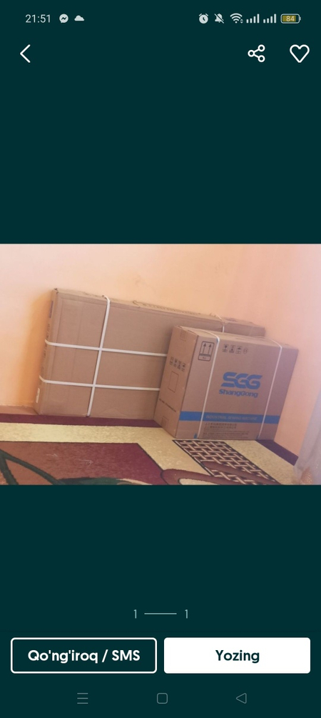 Tikuv mashinasi yangi stoli bilan