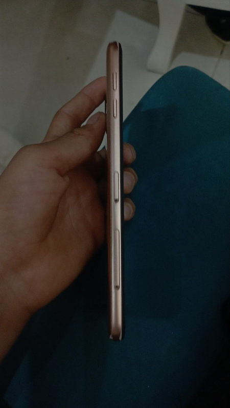Samsung j4 core .