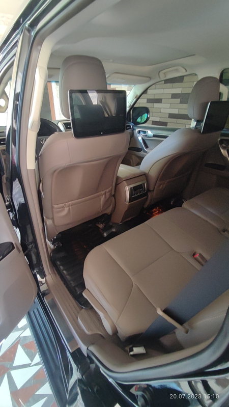 Lexus GX 460 сотилади