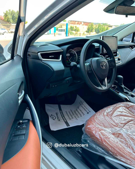 Toyota Corolla 1.8 Hybrid / 2023 /