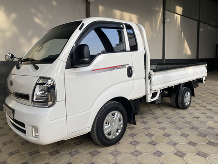 Kia bongo 3 propan, 2021 yil 60200 probeg holati tiniq