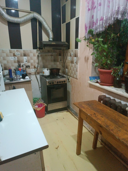 Срочно сотилади нархи 27000$ колган хамма малумотлар тел оркали.