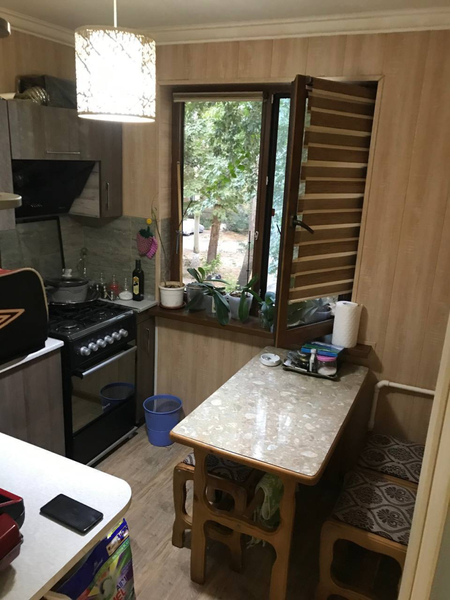 Продажа квартиры 2/3/4 балкон 1.5х3