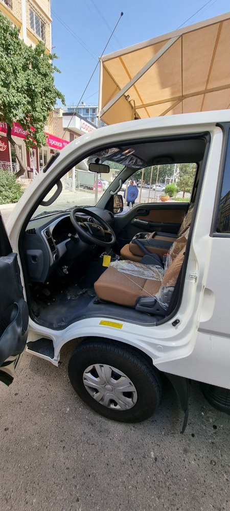 KIA BONGO 3 pozitsiya 2024