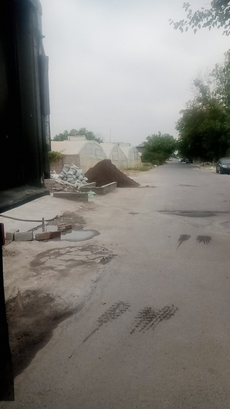 ZIL. Dastavka qum va Qurilish musirini tashash hizmati bor